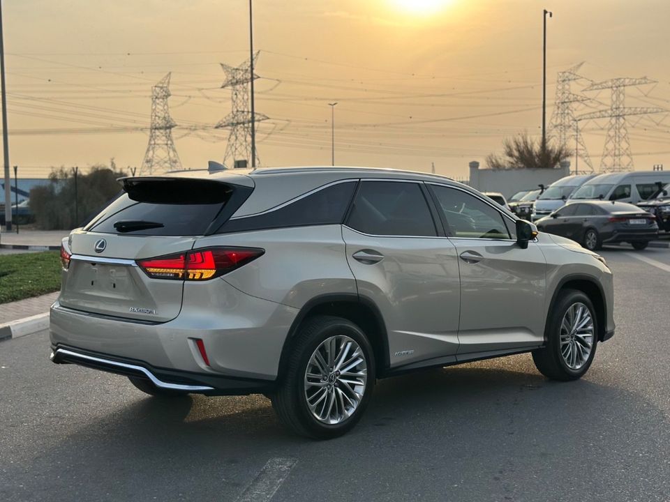 Used Lexus RX450hL Hybrid Luxury 2021 for sale in Dubai - 812282