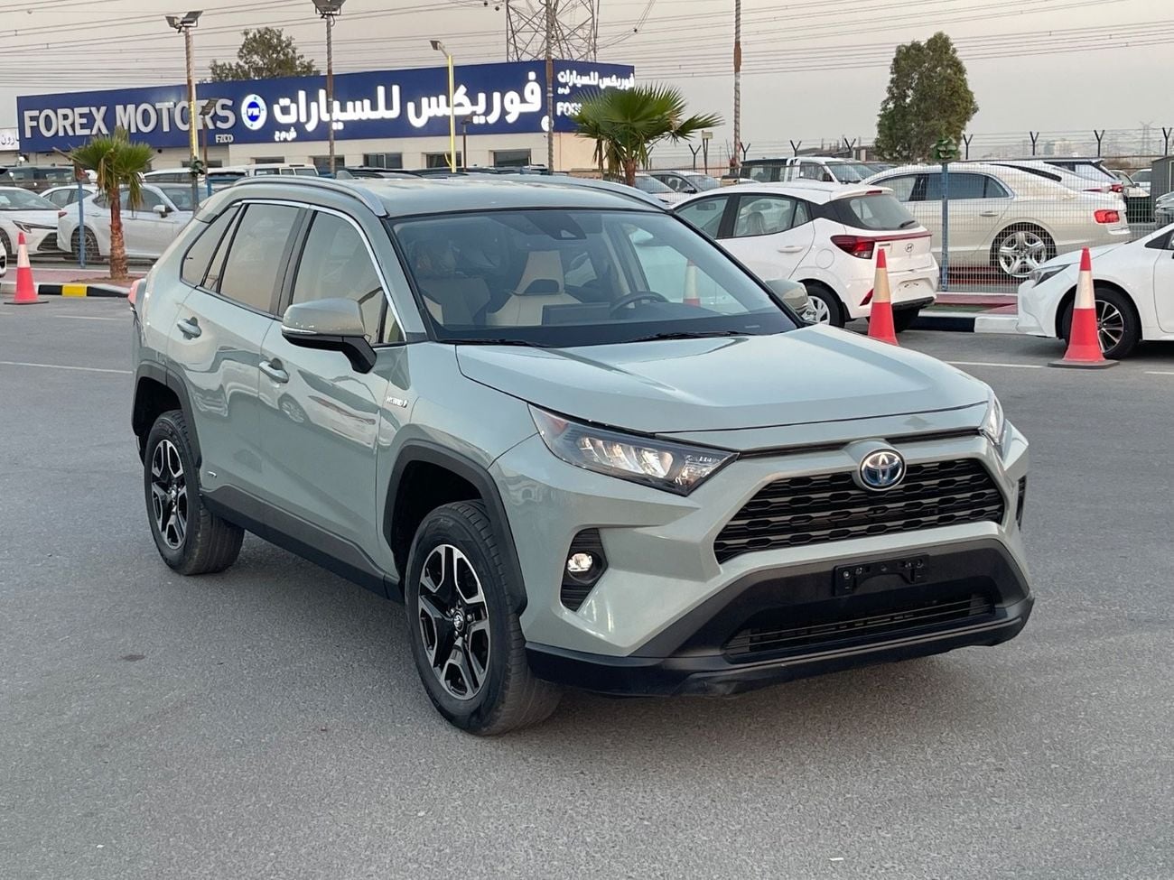 Used LE 2.5L (219 HP) 2019 TOYOTA RAV4 LE HYBRID 4x4 IMPORTED FROM USA ...