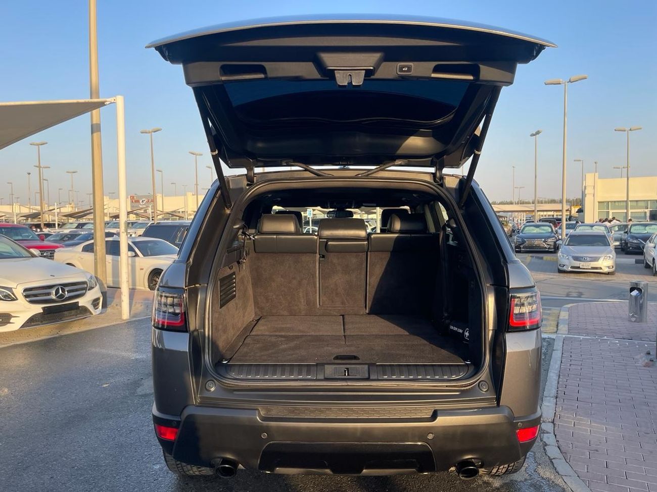 Used Land Rover Range Rover Range Rover 7 seats SE_GCC_2015_Excellent ...