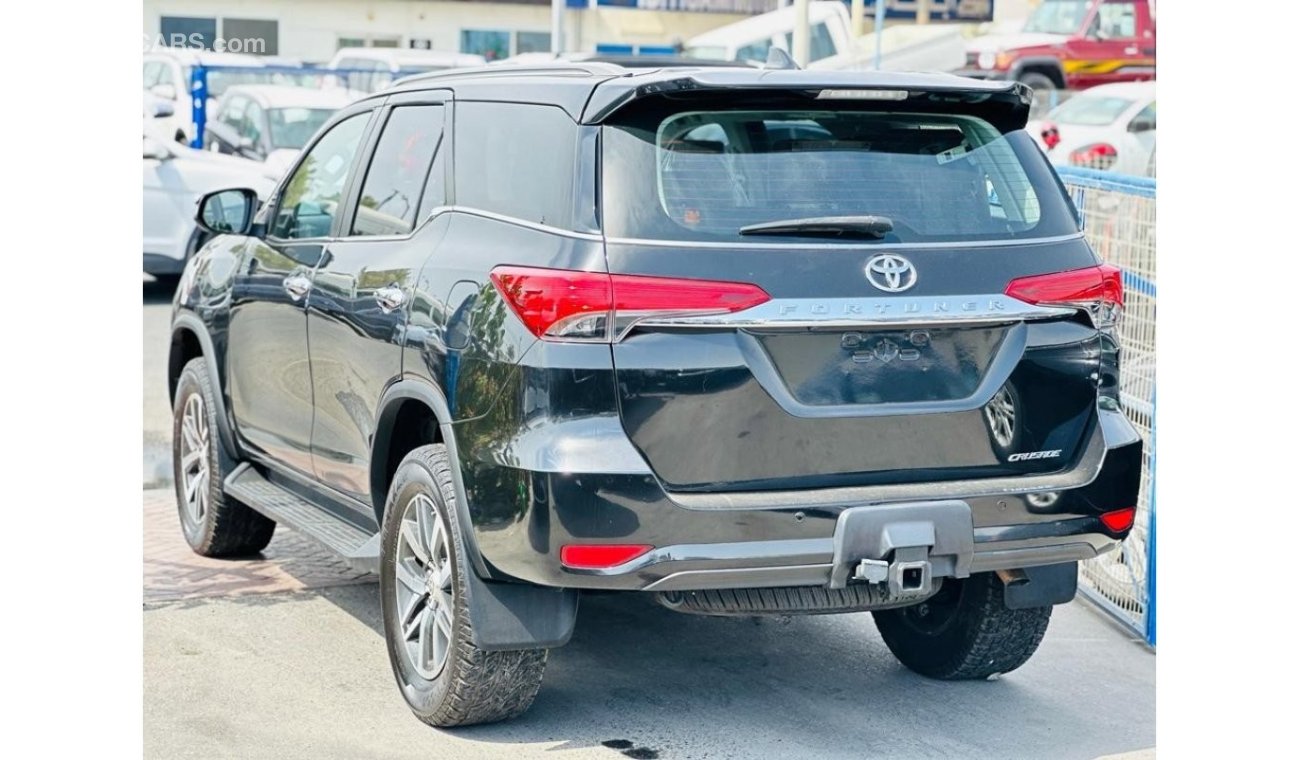 Used Toyota Fortuner 2016 for sale in Dubai - 624486