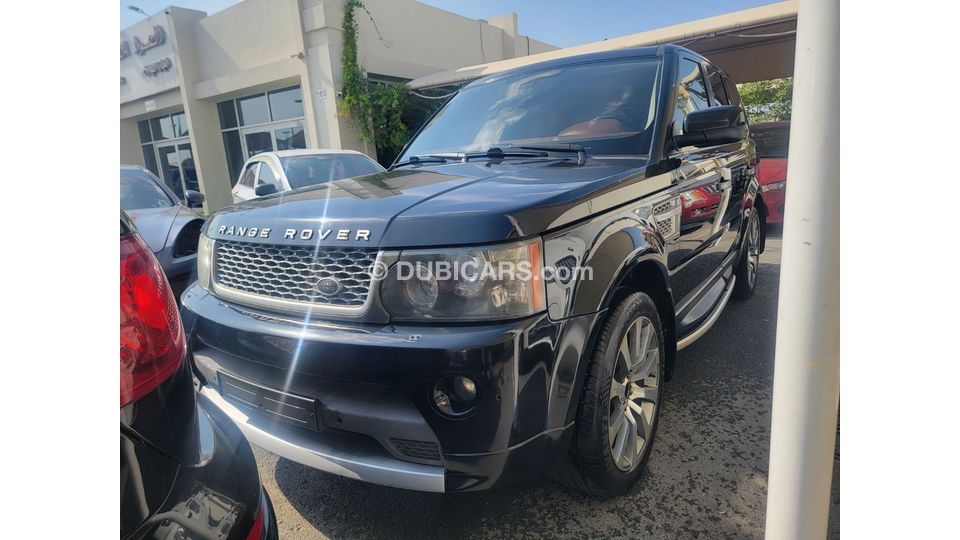 Used Land Rover Range Rover Sport 2011 for sale in Sharjah - 684796