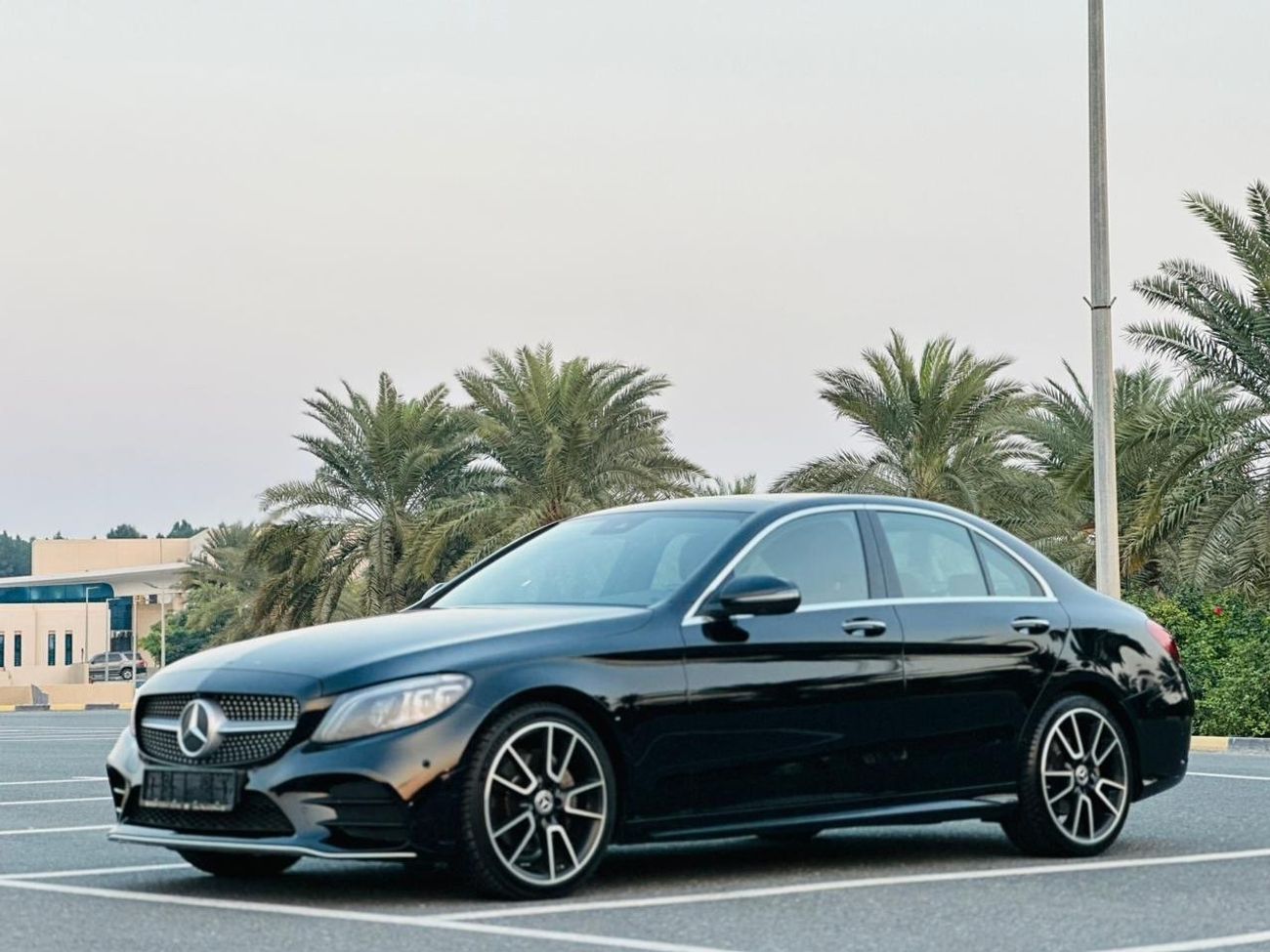 Used Mercedes-Benz C200 2020 for sale in Dubai - 703943