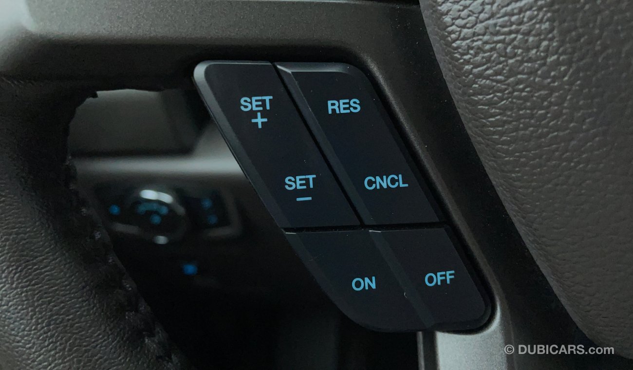 Used Ford Expedition XLT 5700 2020 for sale in Dubai - 483683