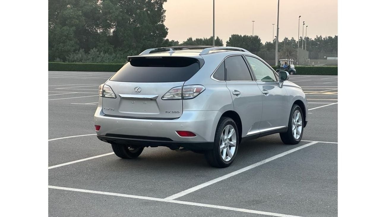 Used lexus rx350 model 2010 american 2010 for sale in Sharjah - 764333