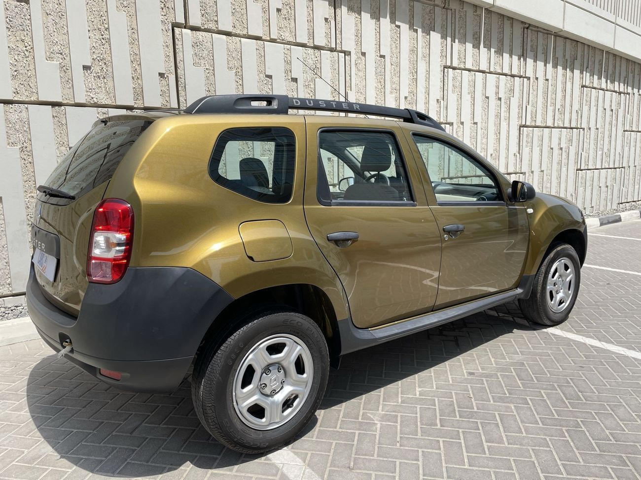 Used Renault Duster BASE 1.6 | Under Warranty | Free Insurance ...