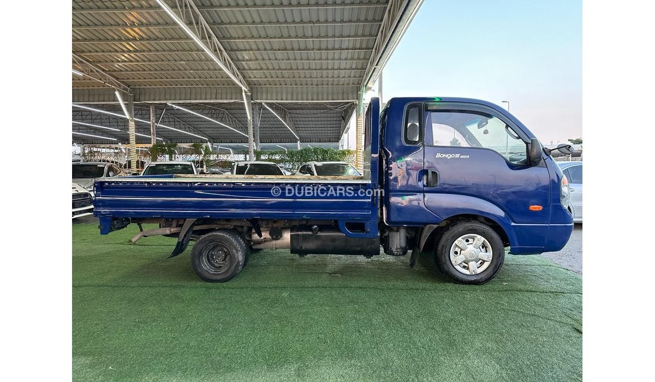 Used Kia Bongo 2010 for sale in Dubai - 684352