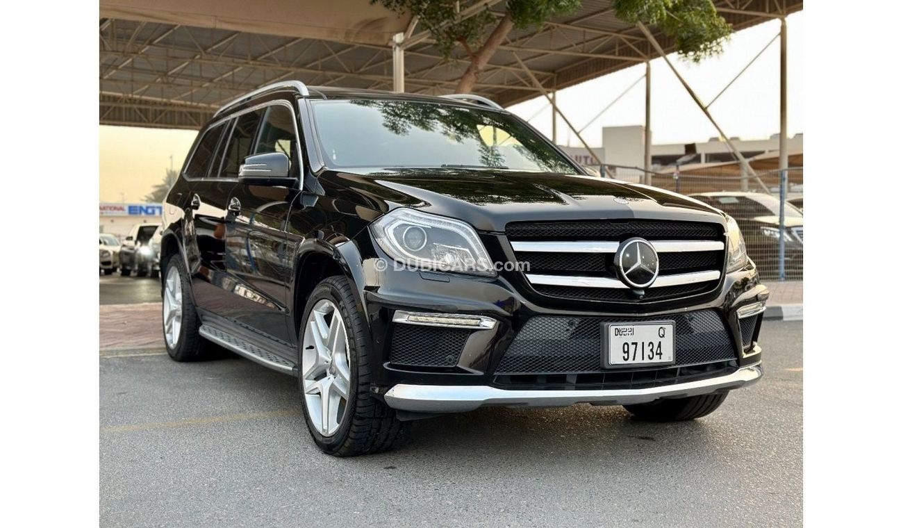 Used Mercedes-Benz GL 500 Std 2015 for sale in Dubai - 645846