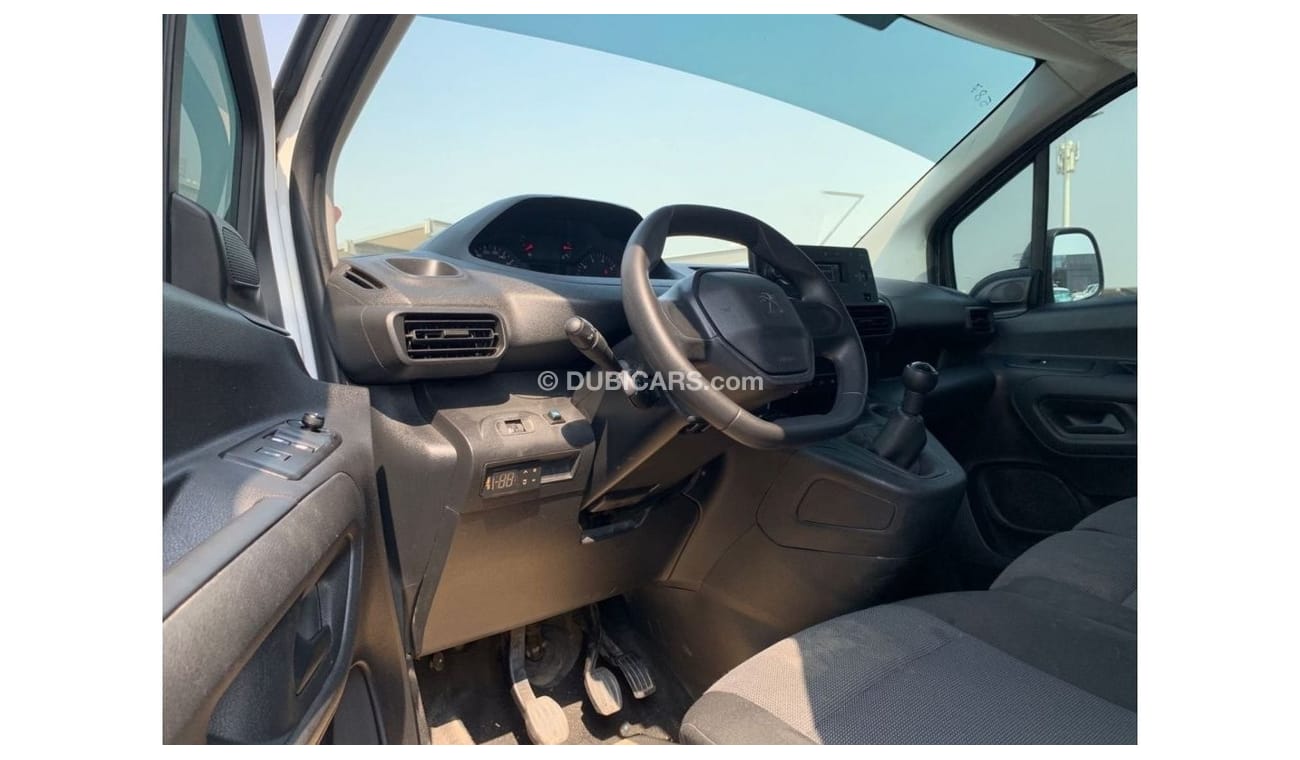 Used Peugeot Partner 2020 Chiller Ref#587 2020 for sale in Sharjah - 553824
