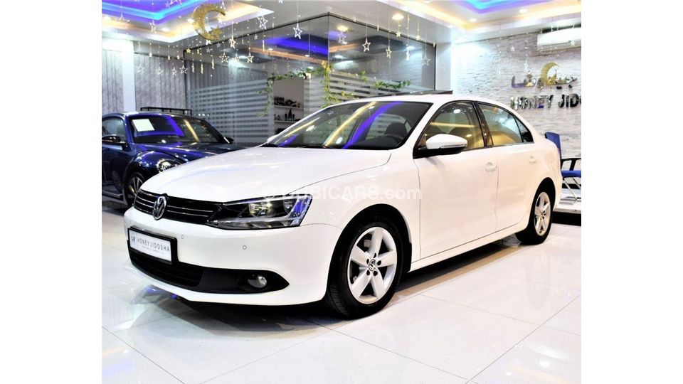 Used Volkswagen Jetta 2012 Model!! in White Color! GCC Specs 2012 for ...