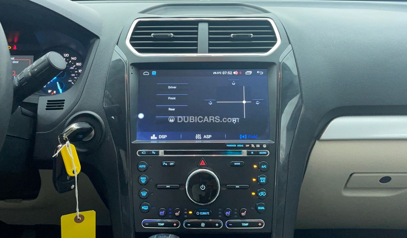 Used Ford Explorer xlt 3500 2019 for sale in Dubai - 472791