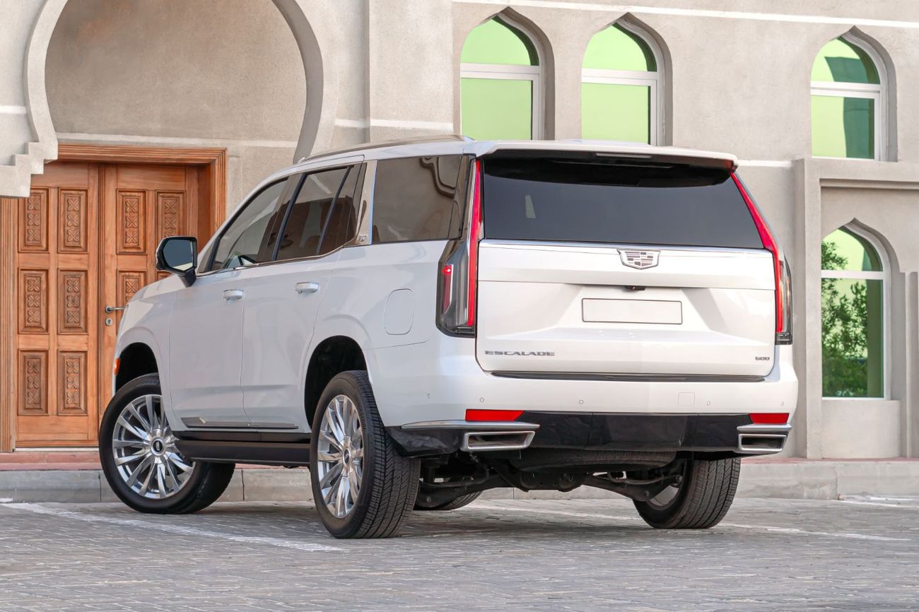 Used Cadillac Escalade Premium Luxury 6.2L 4WD 2024 for sale in Dubai - 881516