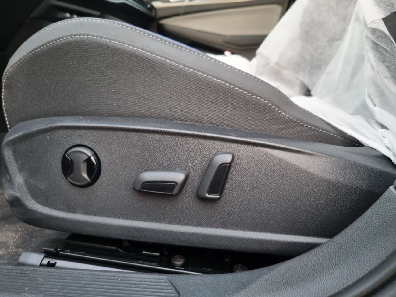 New OtherVolkswagen Golf R Volkswagen Golf R-Line 1.5L 2025 2025 for sale in Dubai - 848223