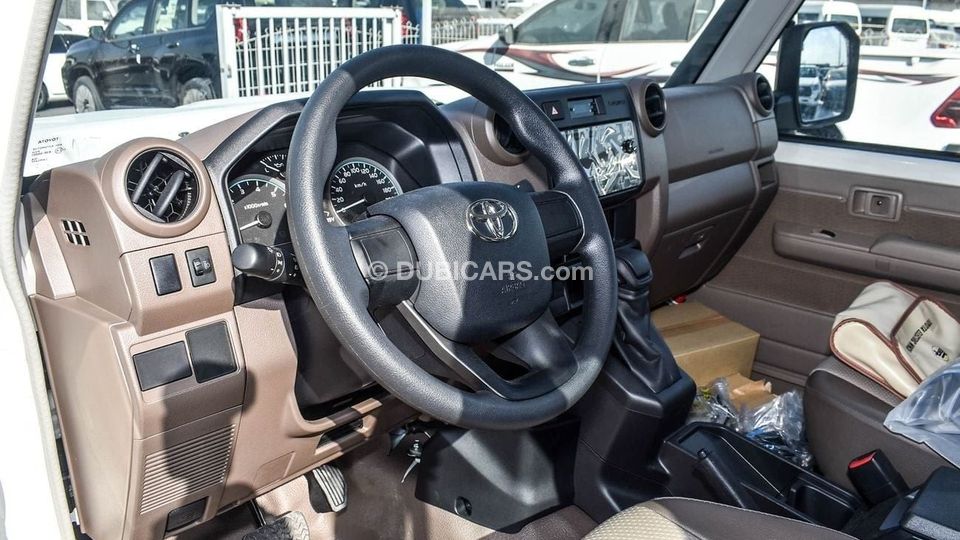 New Toyota Land Cruiser Pick Up LC79 DC 4.0l Automatic Alloy Wheels 4WD ...