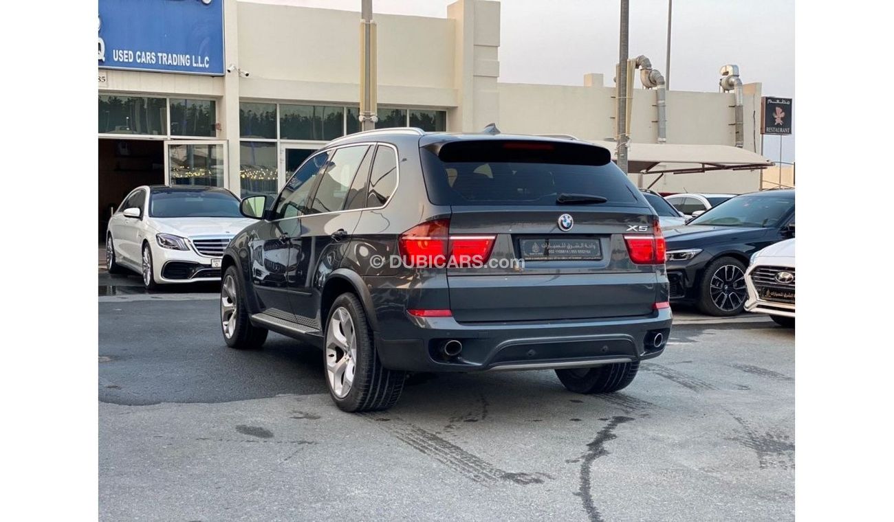 Used BMW X5 2012 for sale in Dubai - 677376