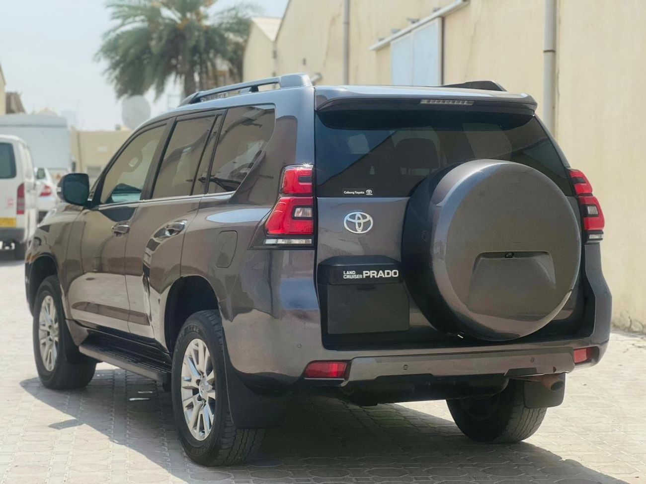 Used Toyota Prado 2021 for sale in Dubai - 753384