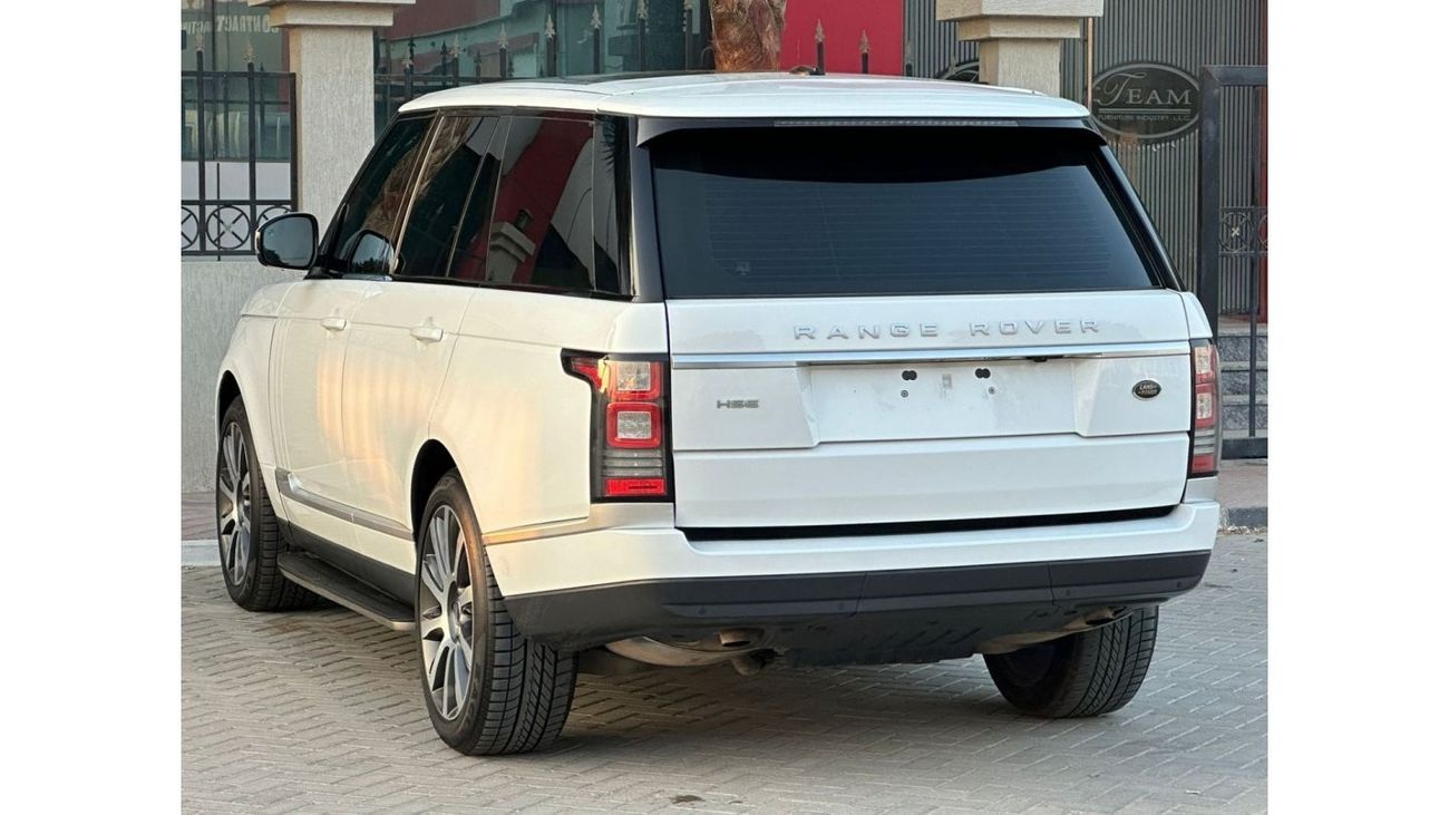 Used Land Rover Range Rover 2014 for sale in Dubai - 700492