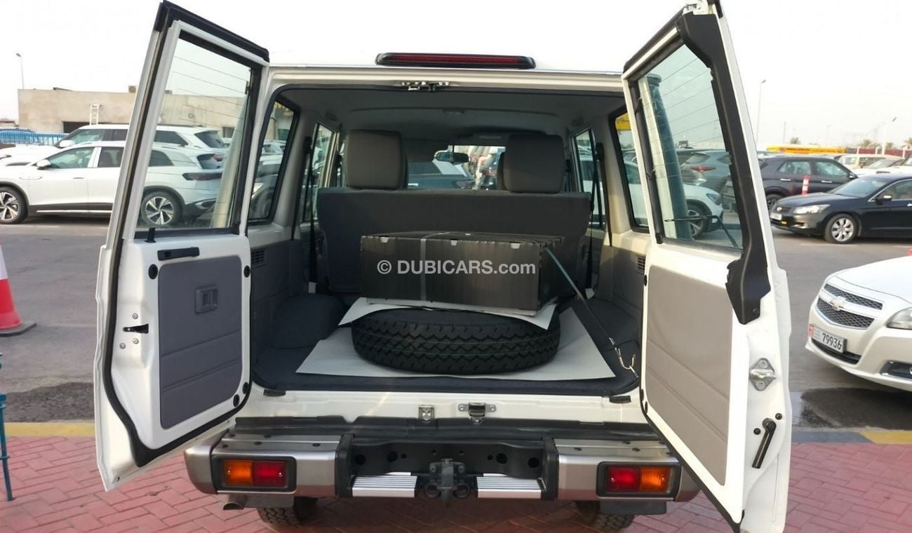 New Toyota Land Cruiser 70 Toyota LC 76 5 Door LX 4.5 Diesel 2023 for ...