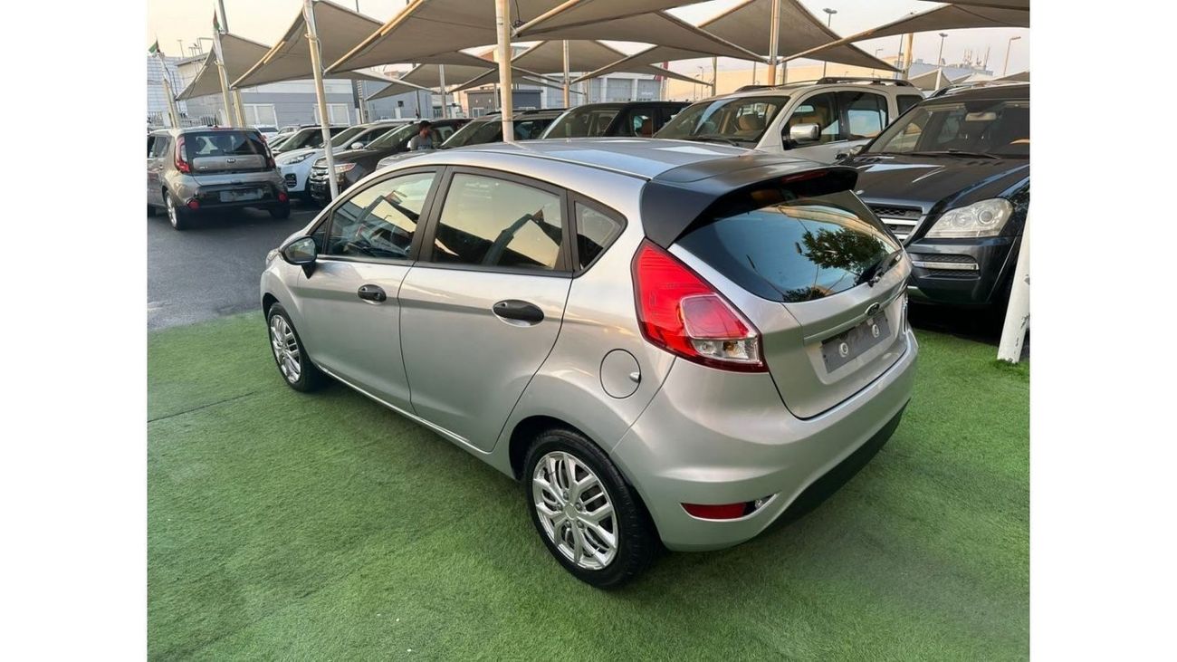 Used Ford Fiesta 2014 for sale in Sharjah - 699719
