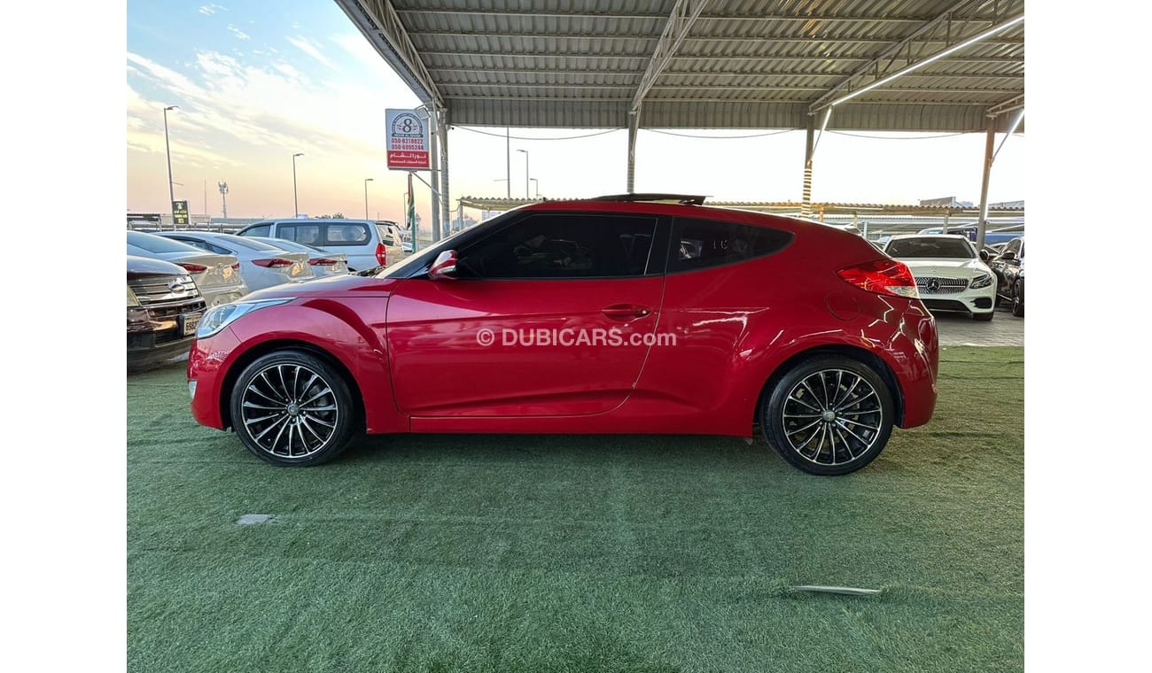 Used Hyundai Veloster 2012 for sale in Dubai - 690672