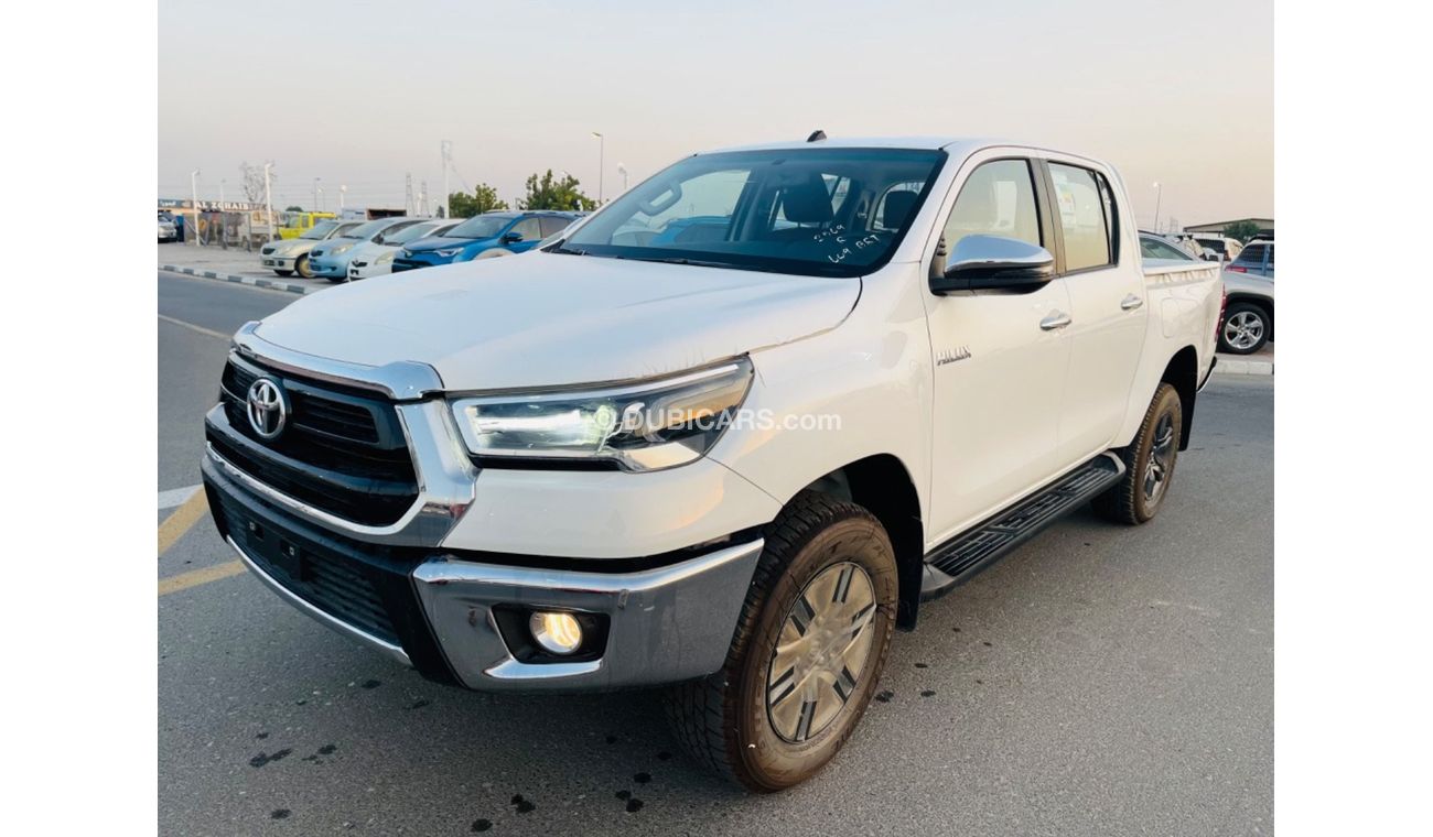 New Toyota Hilux GLX 2.7 4x4 petrol manval 2022 for sale in Dubai - 553348