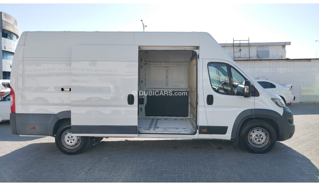 Used Peugeot Boxer L4H3 2018 for sale in Sharjah - 695042