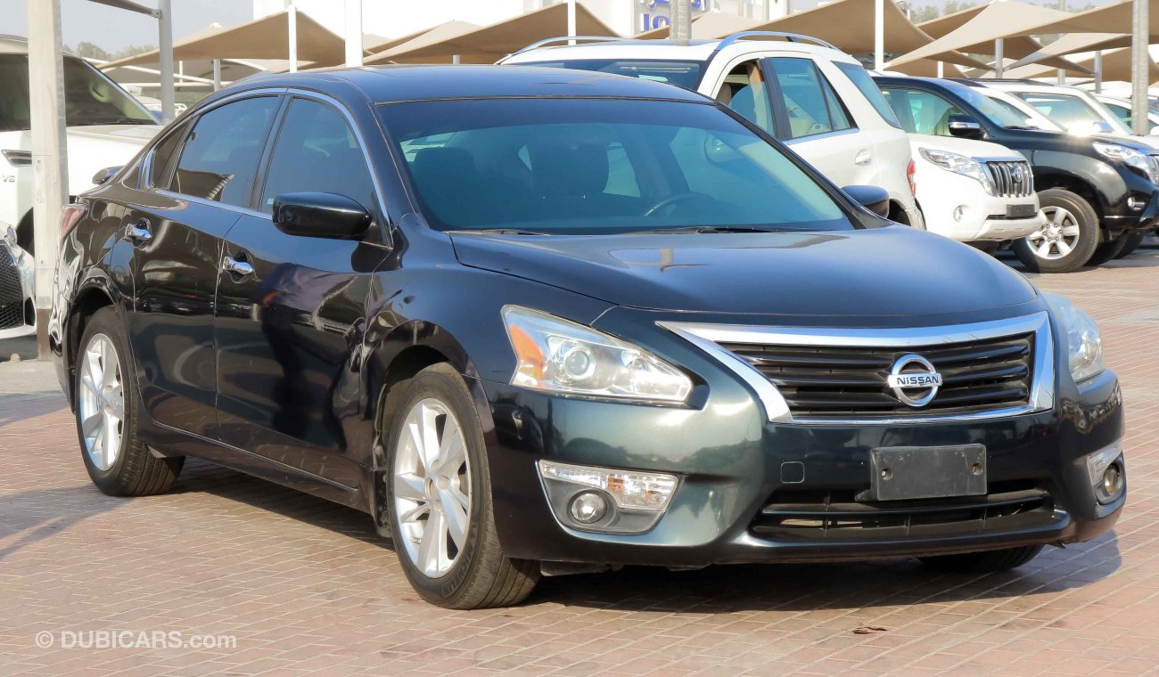 Used Nissan Altima SL 2015 for sale in Dubai - 242364