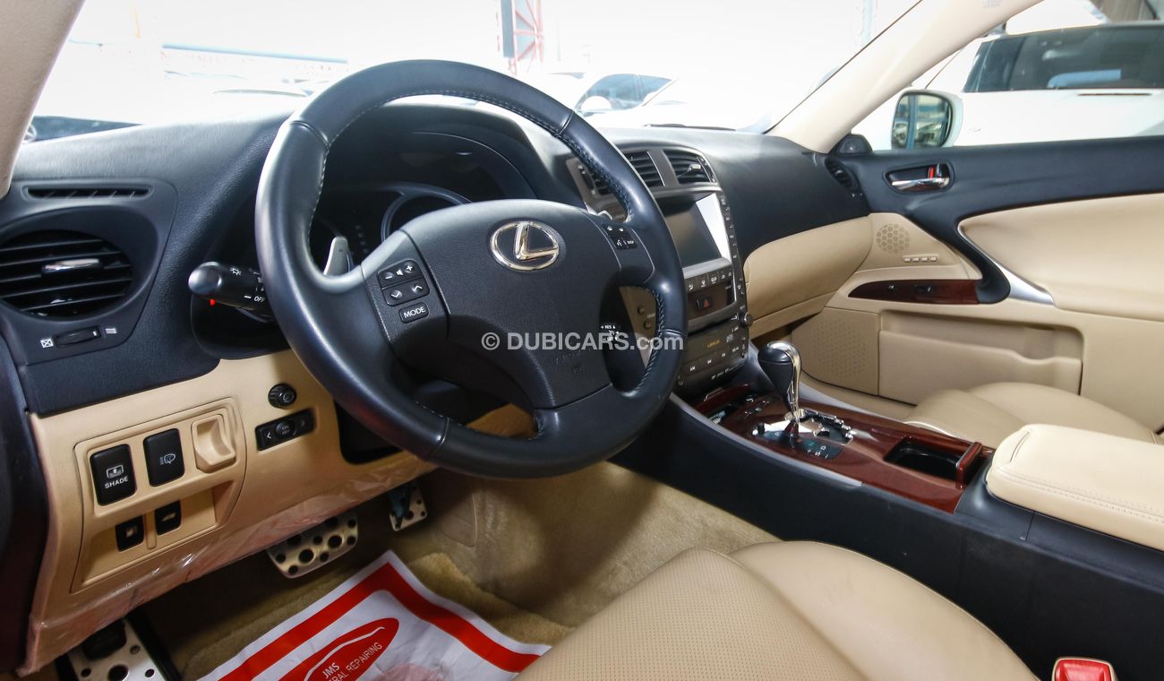 Used Lexus IS300 2008 for sale in Dubai - 91144