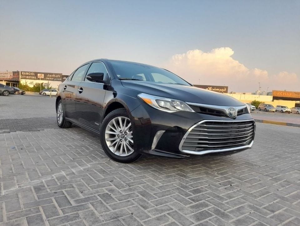 Used Toyota Avalon 2018 limited Hybrid 2018 for sale in Ajman - 788129