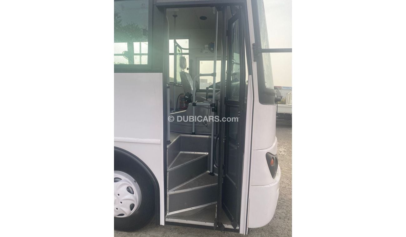 New Tata Starbus 62 seater 2024 for sale in Dubai - 736068