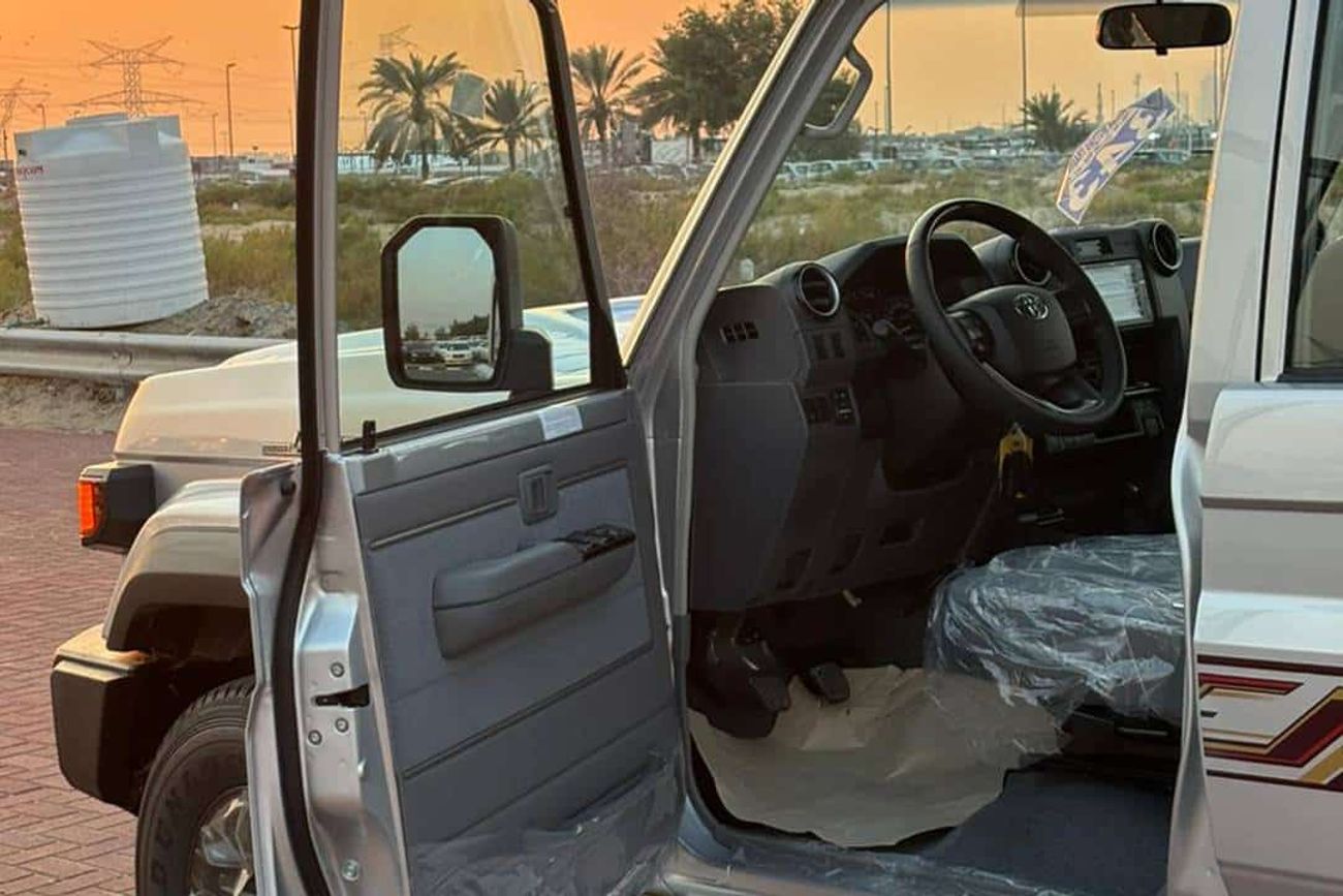 New Toyota Land Cruiser 70 VDJ76 Hard Top 4.5L Dsl M/T - 24YM - FULL ...