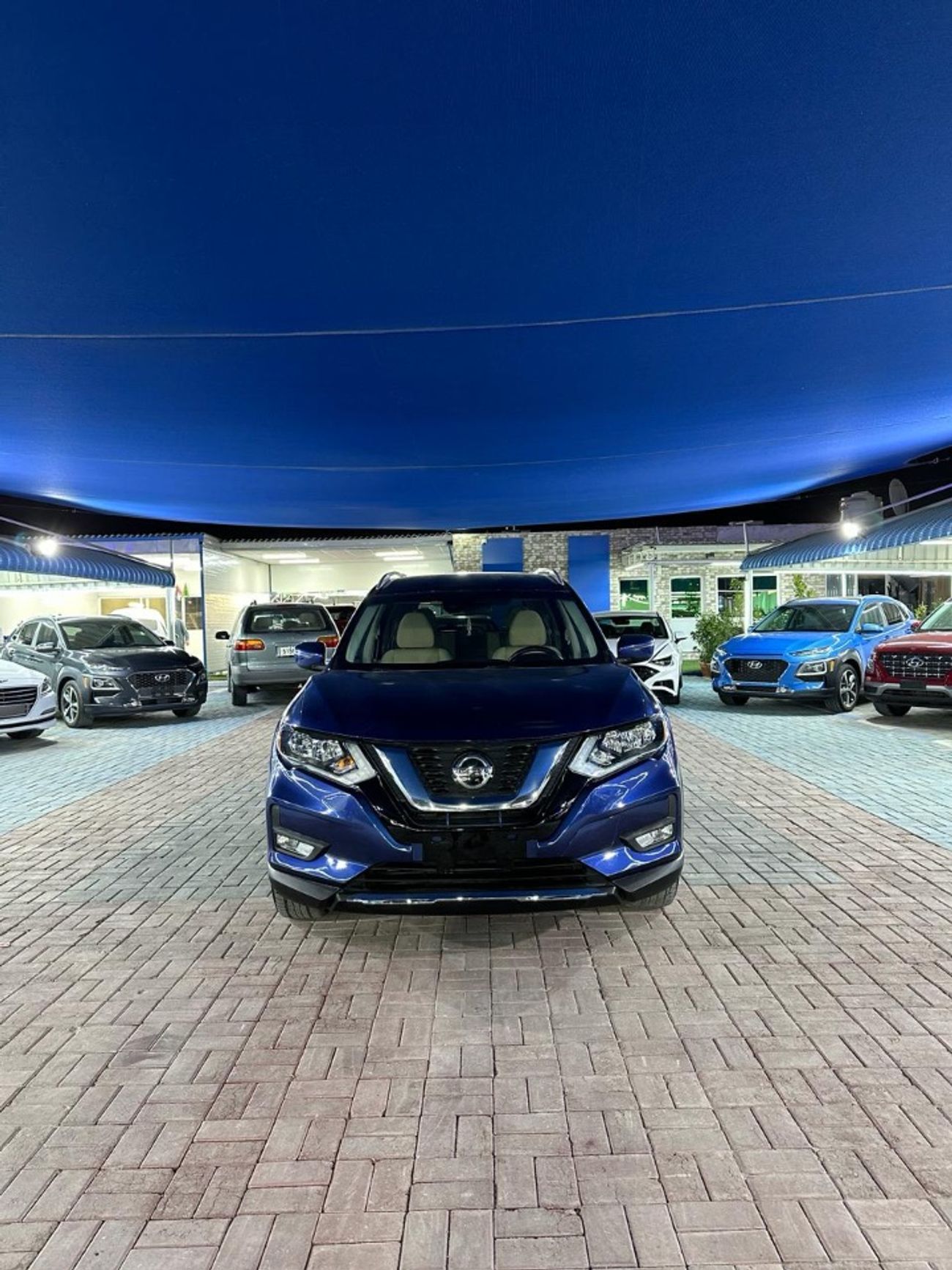 Used Nissan Rogue car in perfect condition 2020 with engine capacity 2. ...