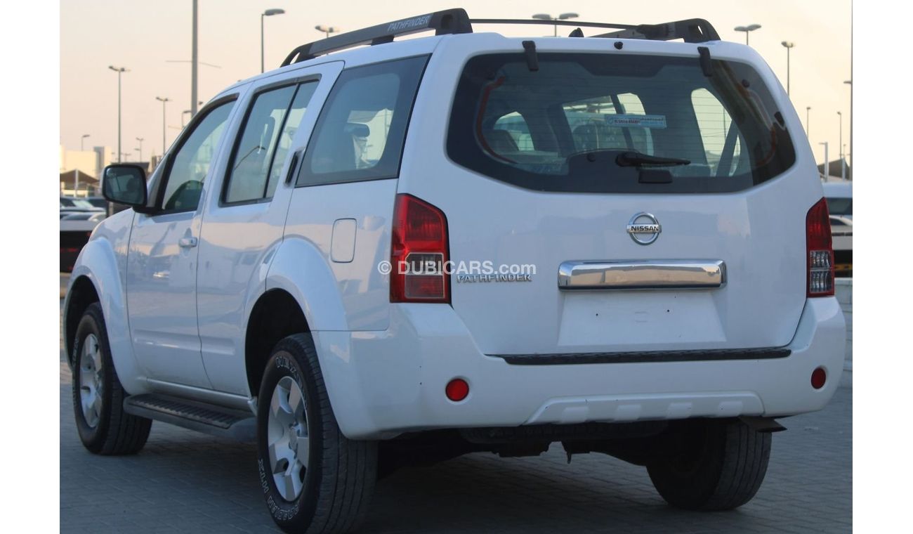Used SE Mid Nissan Pathfinder 2014 in excellent condition without ...