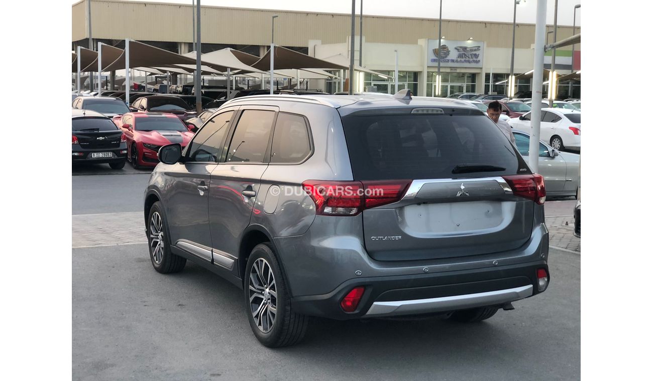 Used Mitsubishi Outlander 2017 for sale in Dubai - 540304