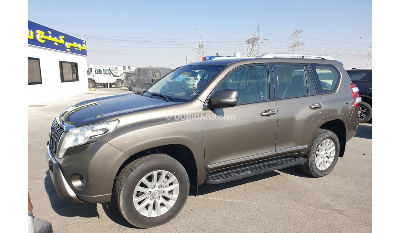 Used Toyota Prado TXL WITH SUNROOF LEATHER SEATS ANDROID DVD CAMERA 2017 for sale in Dubai - 605980