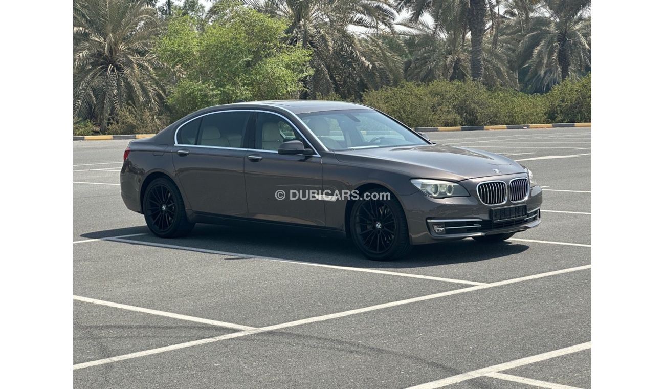 Used BMW 730Li Exclusive MODEL 2014 GCC CAR PERFECT CONDITION INSIDE AND OUTSIDE FULL T 2014 for ...