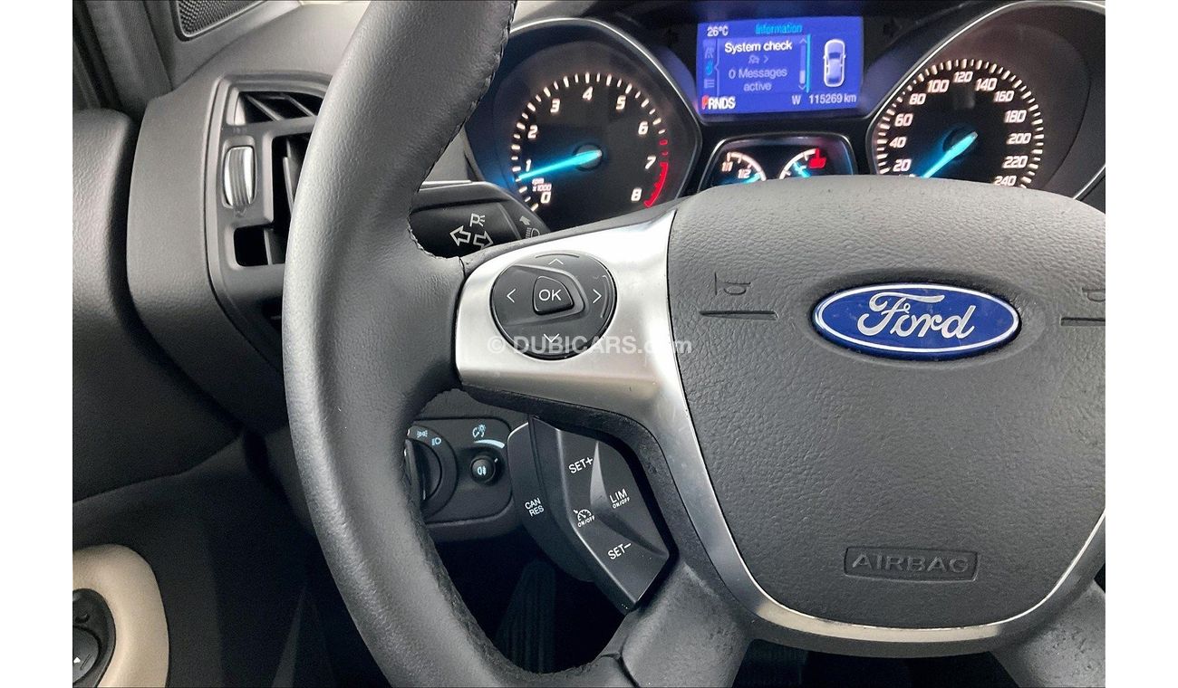 Used Ford Escape SE 2016 for sale in Dubai - 692633