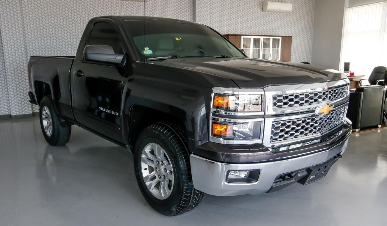 Used Chevrolet Silverado LT 2015 for sale in Dubai - 91318