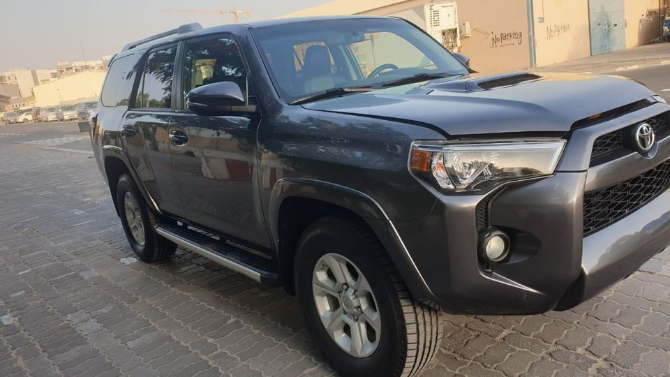 Used Toyota 4Runner SR5 very clean car Top of the Range 2016 for sale ...