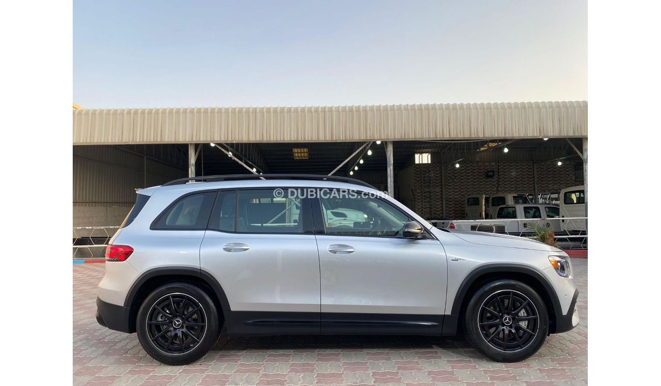 Used Mercedes-Benz GLB 35 2022 for sale in Dubai - 631692