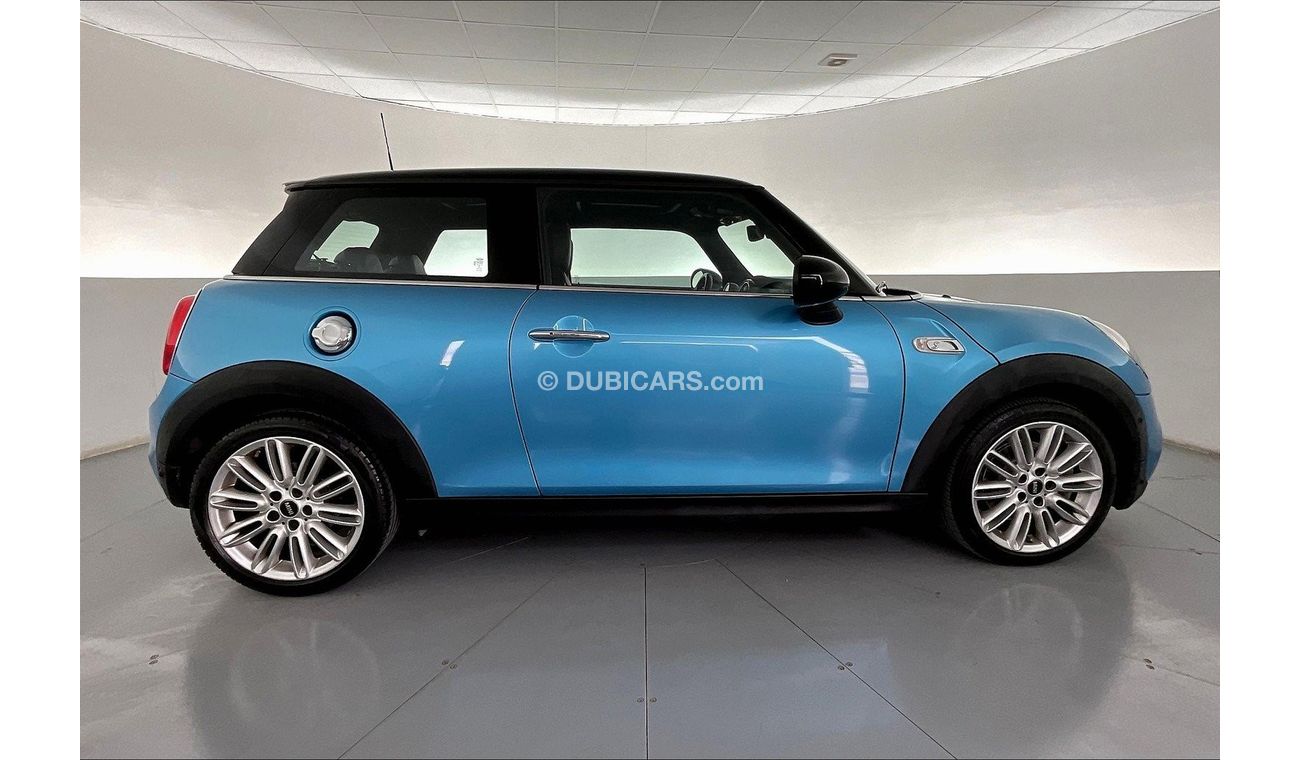 Used Mini Cooper S Standard 2016 for sale in Dubai - 639296