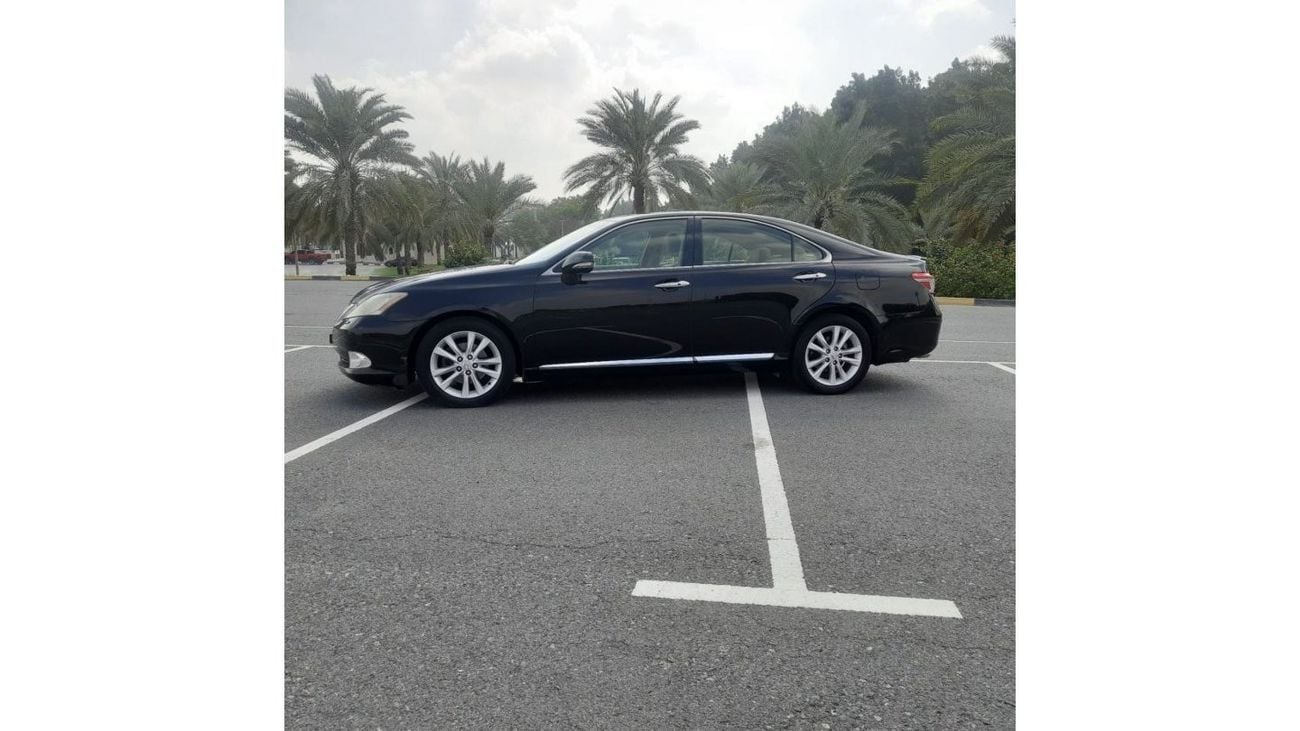 Used Lexus ES350 2012 for sale in Dubai - 713853