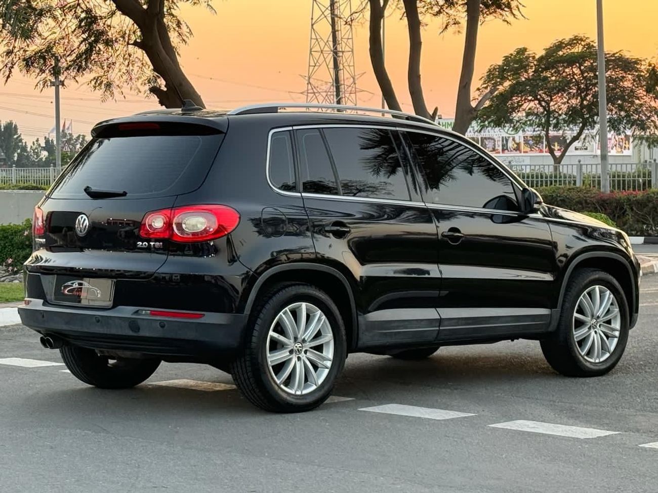 Used VOLKSWAGEN TIGUAN 2010 GCC 2.0L FULL OPTIONS ORIGINAL PAINT IN LOW ...