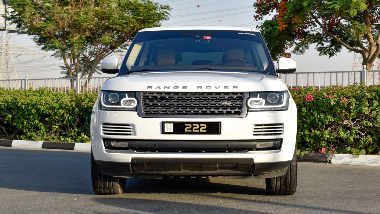 Used Land Rover Range Rover HSE 2014 for sale in Dubai - 746942