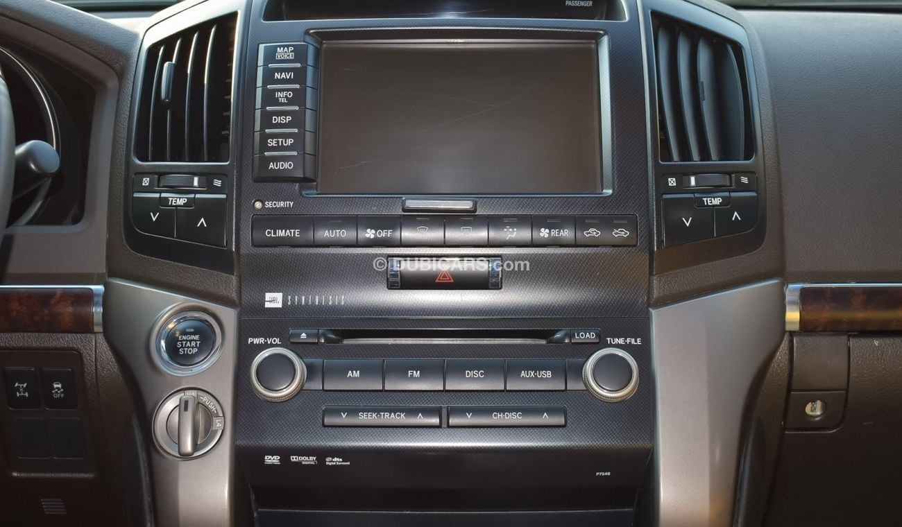 Used Toyota Land Cruiser VXR V8 2010 for sale in Sharjah - 593105