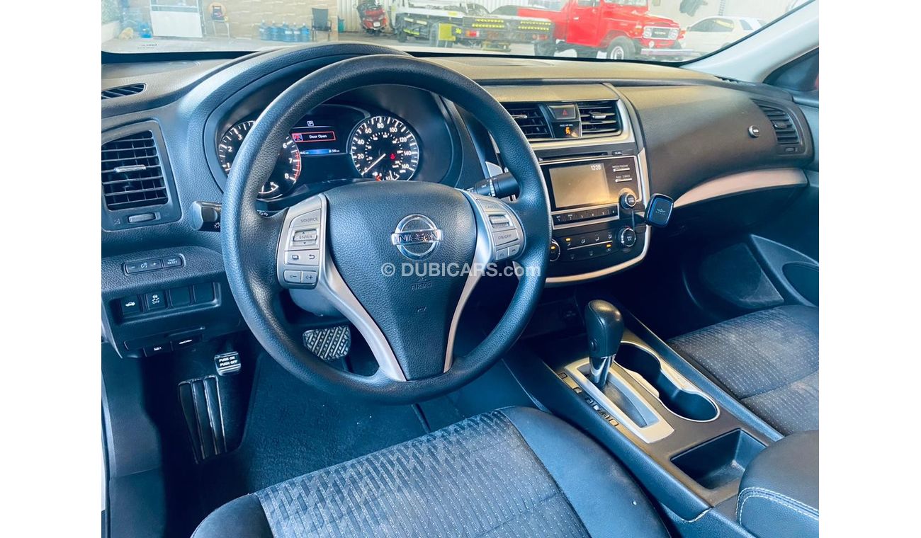 Used Nissan Altima S 2016 for sale in Dubai - 637738