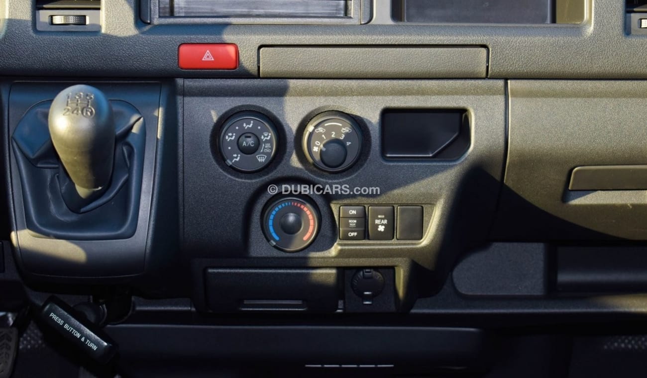 New Toyota Hiace 2023 for sale in Dubai - 596861