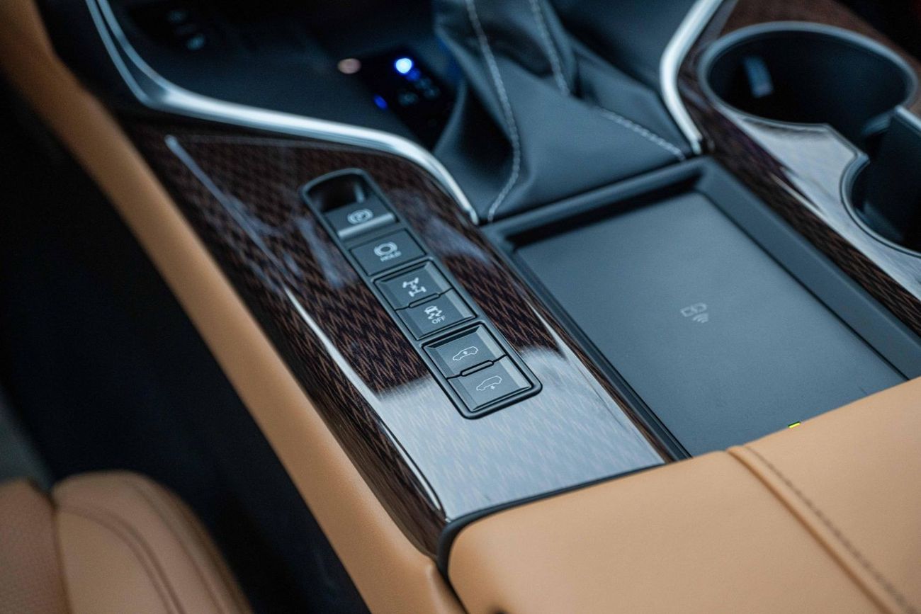 New (FOR EXPORT) NEW 2024 LEXUS LX600 TURBOSPORT 0 KM - GREEN / TAN ...