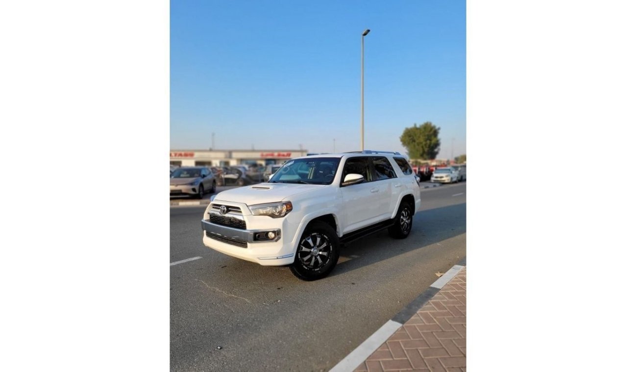 Used TOYOTA 4RUNNER 2019 MODEL 2019 for sale in Dubai - 557422