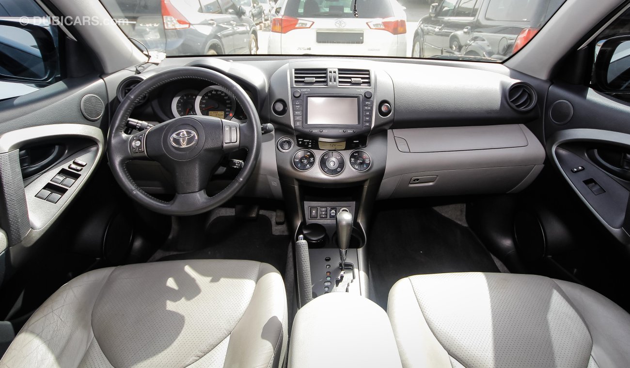 Used Toyota RAV4 Limited 2010 for sale in Dubai - 91620