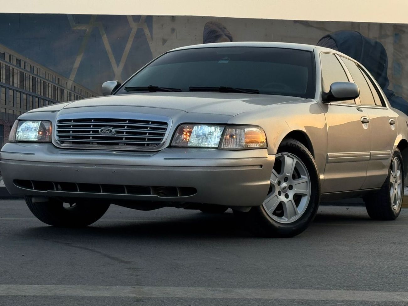 Used Ford Crown Victoria very good condition 2011 for sale in Sharjah ...